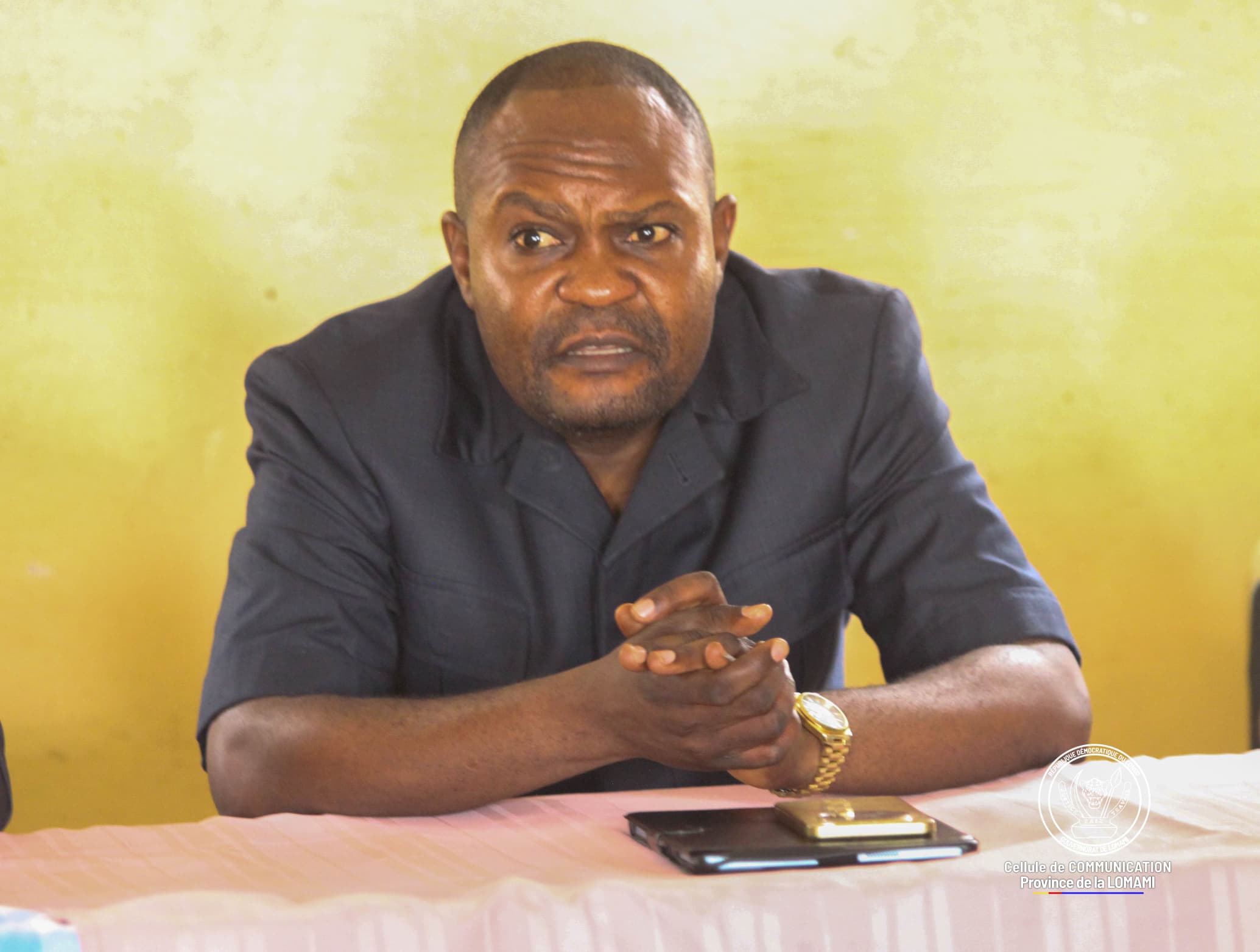 Lomami : Le Gouverneur Iron-Van Kalombo met fin au bras de fer entre la ...