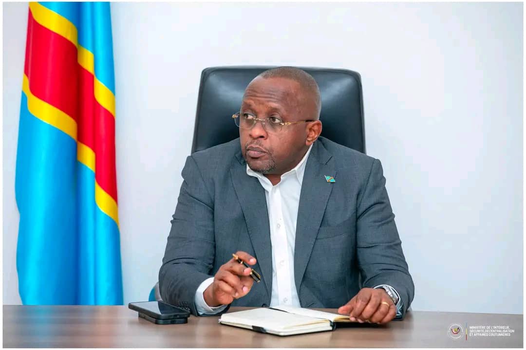 Tensions politiques en RDC : Kinshasa dénonce la réunion de l ...